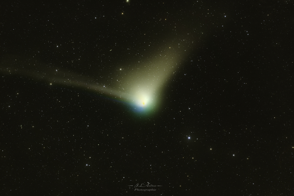 Green Comet 2022 E3 ZTF | Telescope Live